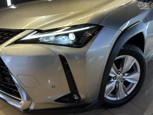 Серый Лексус UX 250h 2023 в Авиженяй, объемом двигателя 2.00 л и пробегом 137 тыс. км за 24950 €, фото 28 на AUTOMOTO.COM.LV