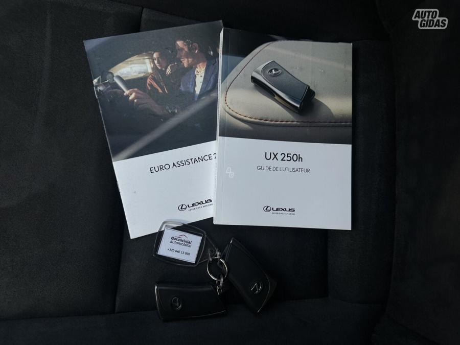 Серый Лексус UX 250h 2023 в Авиженяй, объемом двигателя 2.00 л и пробегом 137 тыс. км за 24950 €, фото 29 на AUTOMOTO.COM.LV
