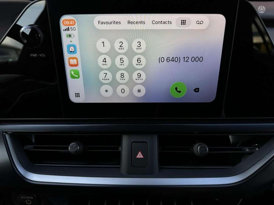 Серый Лексус UX 250h 2023 в Вильнюс, объемом двигателя 2.00 л и пробегом 39 тыс. км за 29950 €, фото 20 на AUTOMOTO.COM.LV