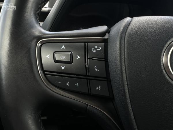 Серый Лексус UX 250h 2023 в Авиженяй, объемом двигателя 2.00 л и пробегом 31 тыс. км за 30950 €, фото 11 на AUTOMOTO.COM.LV