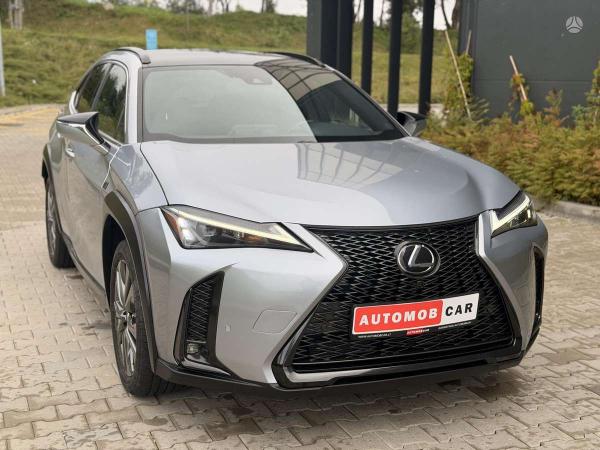 Grey Lexus UX 250h 2024 in Vilnius, with an engine capacity of 1.99 L and mileage of 61 thousand km for 31500 €, photo 4 on AUTOMOTO.COM.LV