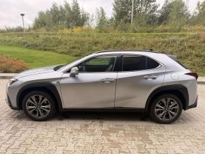 Grey Lexus UX 250h 2024 in Vilnius, with an engine capacity of 1.99 L and mileage of 61 thousand km for 31500 €, photo 12 on AUTOMOTO.COM.LV