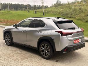 Grey Lexus UX 250h 2024 in Vilnius, with an engine capacity of 1.99 L and mileage of 61 thousand km for 31500 €, photo 13 on AUTOMOTO.COM.LV