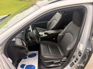 Grey Lexus UX 250h 2024 in Vilnius, with an engine capacity of 1.99 L and mileage of 61 thousand km for 31500 €, photo 22 on AUTOMOTO.COM.LV