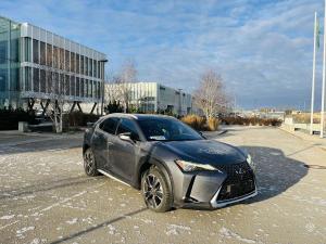 Grey Lexus UX 250h 2019 in Vilnius, with an engine capacity of 1.99 L and mileage of 93 thousand km for 19900 €, photo 12 on AUTOMOTO.COM.LV