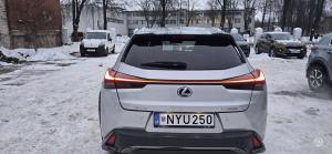 Grey Lexus UX 250h 2019 in Klaipeda, with an engine capacity of 2.00 L and mileage of 95 thousand km for 23500 €, photo 10 on AUTOMOTO.COM.LV