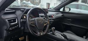 Grey Lexus UX 250h 2019 in Klaipeda, with an engine capacity of 2.00 L and mileage of 95 thousand km for 23500 €, photo 26 on AUTOMOTO.COM.LV
