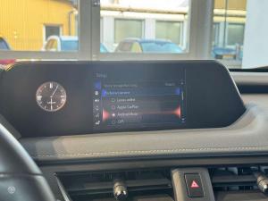 Grey Lexus UX 250h 2021 in Siauliai, with an engine capacity of 1.99 L and mileage of 64 thousand km for 24500 €, photo 18 on AUTOMOTO.COM.LV