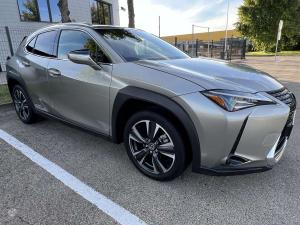 Grey Lexus UX 250h 2022 in Taurage, with an engine capacity of 2.00 L and mileage of 32 thousand km for 24499 €, photo 6 on AUTOMOTO.COM.LV