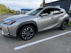 Grey Lexus UX 250h 2022 in Taurage, with an engine capacity of 2.00 L and mileage of 32 thousand km for 24499 €, photo 7 on AUTOMOTO.COM.LV
