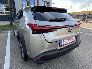 Grey Lexus UX 250h 2022 in Taurage, with an engine capacity of 2.00 L and mileage of 32 thousand km for 24499 €, photo 11 on AUTOMOTO.COM.LV