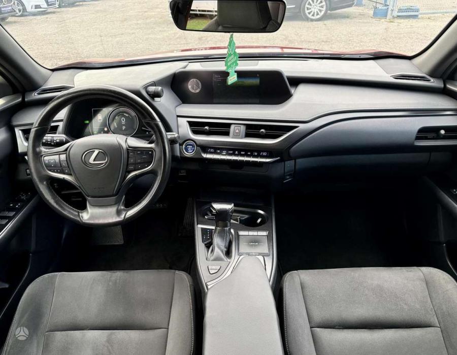Orange Lexus UX 250h 2019 in Panevezys, with an engine capacity of 1.99 L and mileage of 321 thousand km for 16500 €, photo 14 on AUTOMOTO.COM.LV