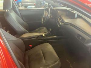 Orange Lexus UX 250h 2019 in Vilnius, with an engine capacity of 1.99 L and mileage of 204 thousand km for 19900 €, photo 12 on AUTOMOTO.COM.LV