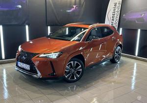 Оранжевый Лексус UX 250h 2022 в Вильнюс, объемом двигателя 2.00 л и пробегом 118 тыс. км за 27550 €, фото  на AUTOMOTO.COM.LV