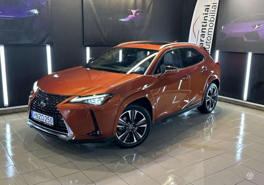 Оранжевый Лексус UX 250h 2022 в Вильнюс, объемом двигателя 2.00 л и пробегом 118 тыс. км за 27550 €, фото 1 на AUTOMOTO.COM.LV