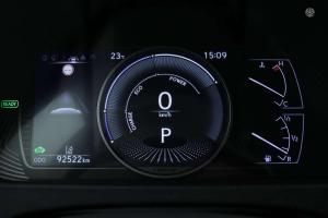 Красный Лексус UX 250h 2019 в Вильнюс, объемом двигателя 1.99 л и пробегом 93 тыс. км за 24900 €, фото 14 на AUTOMOTO.COM.LV