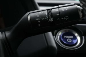 Красный Лексус UX 250h 2019 в Вильнюс, объемом двигателя 1.99 л и пробегом 93 тыс. км за 24900 €, фото 27 на AUTOMOTO.COM.LV