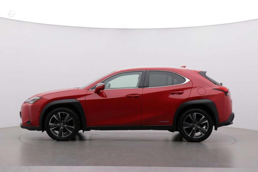 Red Lexus UX 250h 2019 in Vilnius, with an engine capacity of 1.99 L and mileage of 93 thousand km for 25400 €, photo 4 on AUTOMOTO.COM.LV