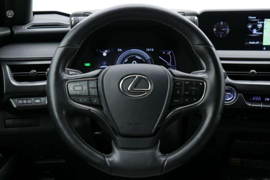 Red Lexus UX 250h 2019 in Vilnius, with an engine capacity of 1.99 L and mileage of 93 thousand km for 25400 €, photo 13 on AUTOMOTO.COM.LV