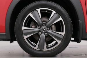 Red Lexus UX 250h 2019 in Vilnius, with an engine capacity of 1.99 L and mileage of 93 thousand km for 25400 €, photo 16 on AUTOMOTO.COM.LV