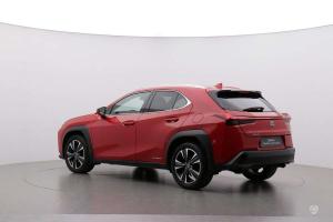 Red Lexus UX 250h 2019 in Vilnius, with an engine capacity of 1.99 L and mileage of 93 thousand km for 25400 €, photo 18 on AUTOMOTO.COM.LV