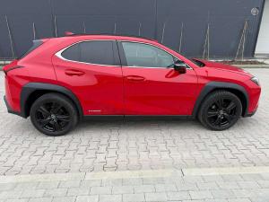 Sarkans Lexus UX 250h 2021 Viļņa, ar dzinēja tilpumu 2.00 L un nobraukumu 145 tūkst. km par 23800 €, foto 5 vietnē AUTOMOTO.COM.LV