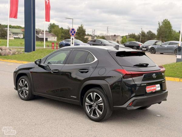 Balts Lexus UX 250h 2019 Viļņa, ar dzinēja tilpumu 0.00 L un nobraukumu 135 tūkst. km par 23500 €, foto 7 vietnē AUTOMOTO.COM.LV