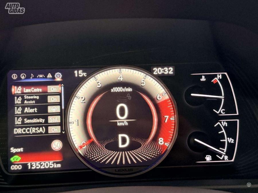 White Lexus UX 250h 2019 in Vilnius, with an engine capacity of 0.00 L and mileage of 135 thousand km for 23500 €, photo 21 on AUTOMOTO.COM.LV