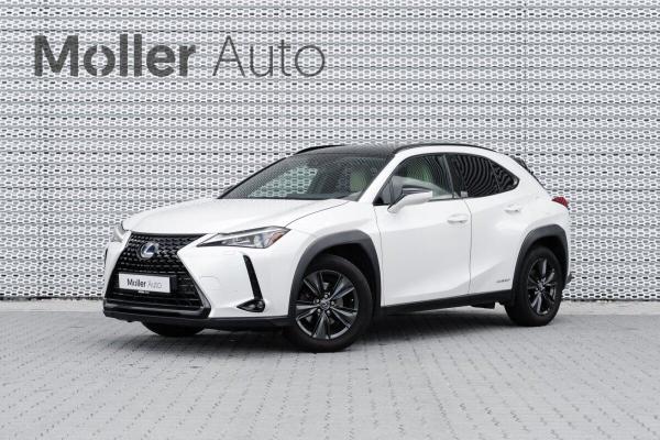 White Lexus UX 250h 2019 in Marupe, with an engine capacity of 2.00 L and mileage of 134 thousand km for 20450 €, photo 1 on AUTOMOTO.COM.LV