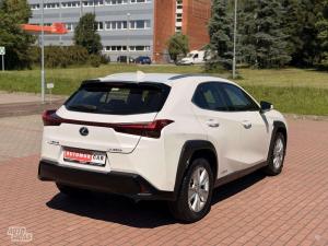 Белый Лексус UX 250h 2021 в Вильнюс, объемом двигателя 2.00 л и пробегом 171 тыс. км за 21950 €, фото 6 на AUTOMOTO.COM.LV