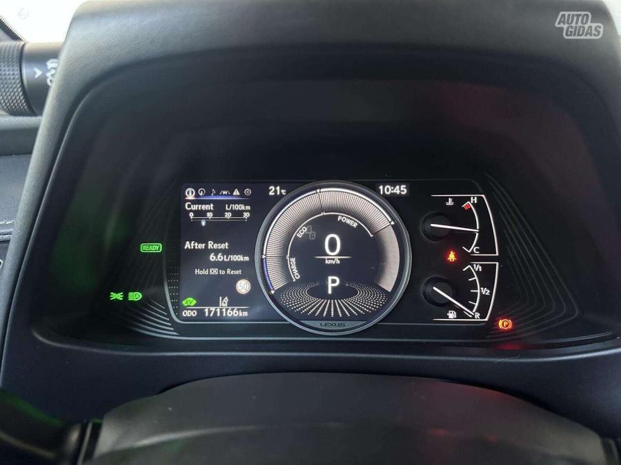 White Lexus UX 250h 2021 in Vilnius, with an engine capacity of 2.00 L and mileage of 171 thousand km for 21750 €, photo 22 on AUTOMOTO.COM.LV