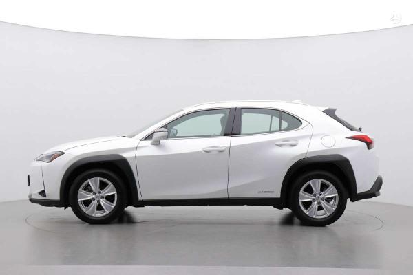 Balts Lexus UX 250h 2021 Viļņa, ar dzinēja tilpumu 1.99 L un nobraukumu 54 tūkst. km par 24900 €, foto 3 vietnē AUTOMOTO.COM.LV