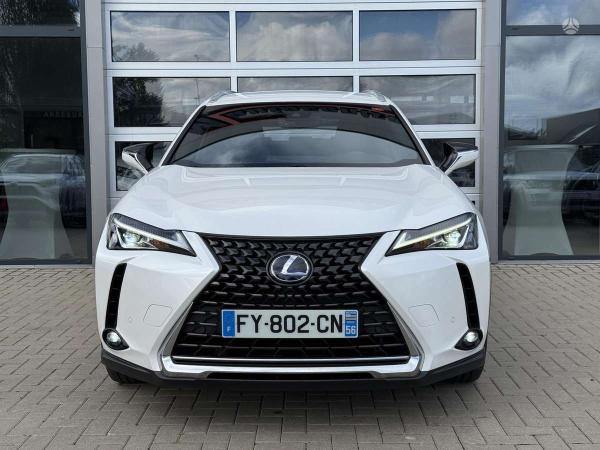 Lexus UX 250h 2021 Viļņa vietnē Balts Lexus UX 250h 2021 Viļņa, ar dzinēja tilpumu 1.99 L un nobraukumu 92 tūkst. km par 23000 €, foto 6 vietnē AUTOMOTO.COM.LV