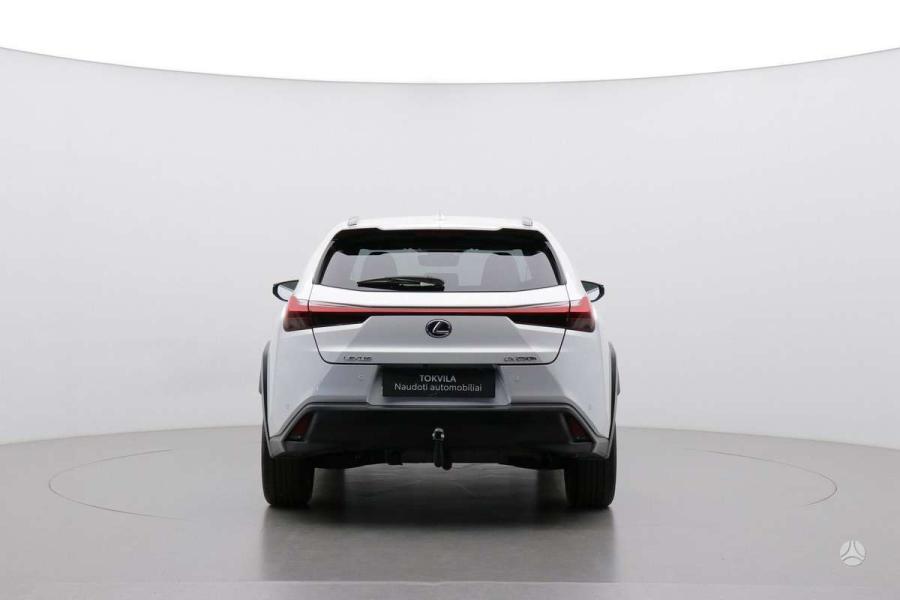 Balts Lexus UX 250h 2021 Viļņa, ar dzinēja tilpumu 1.99 L un nobraukumu 90 tūkst. km par 25900 €, foto 6 vietnē AUTOMOTO.COM.LV
