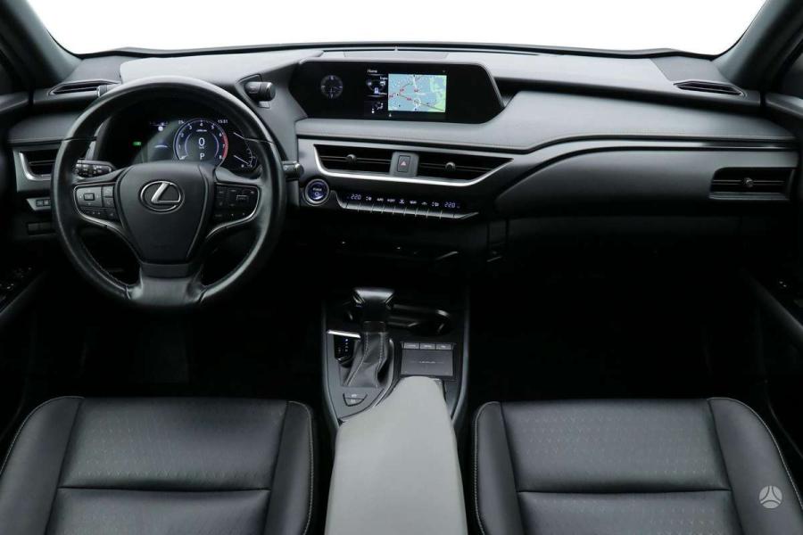 Balts Lexus UX 250h 2021 Viļņa, ar dzinēja tilpumu 1.99 L un nobraukumu 90 tūkst. km par 25900 €, foto 8 vietnē AUTOMOTO.COM.LV