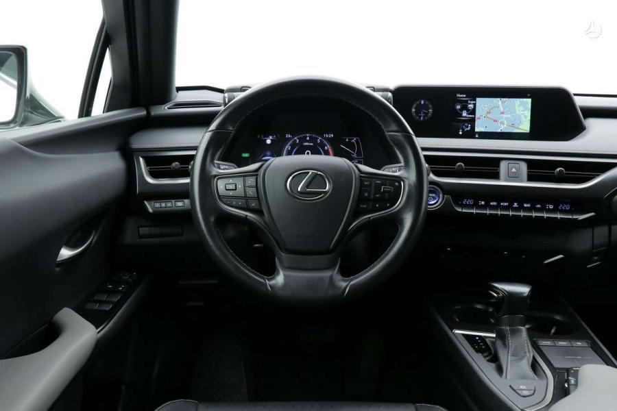 Balts Lexus UX 250h 2021 Viļņa, ar dzinēja tilpumu 1.99 L un nobraukumu 90 tūkst. km par 25900 €, foto 9 vietnē AUTOMOTO.COM.LV
