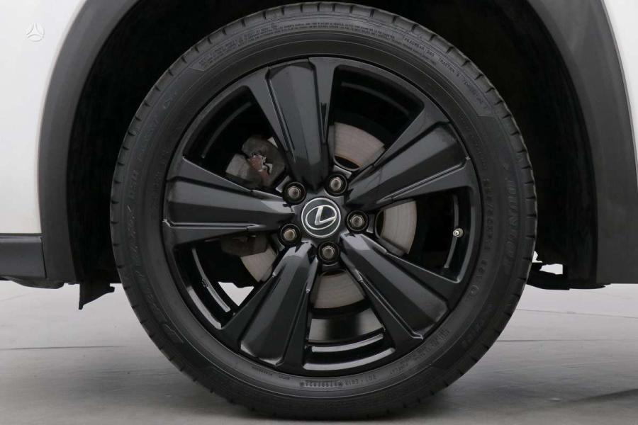 Balts Lexus UX 250h 2021 Viļņa, ar dzinēja tilpumu 1.99 L un nobraukumu 90 tūkst. km par 25900 €, foto 17 vietnē AUTOMOTO.COM.LV