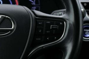 Balts Lexus UX 250h 2021 Viļņa, ar dzinēja tilpumu 1.99 L un nobraukumu 90 tūkst. km par 25900 €, foto 26 vietnē AUTOMOTO.COM.LV