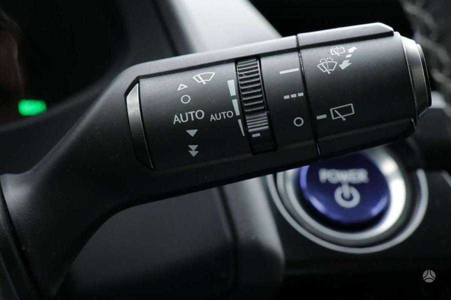 Balts Lexus UX 250h 2021 Viļņa, ar dzinēja tilpumu 1.99 L un nobraukumu 90 tūkst. km par 25900 €, foto 29 vietnē AUTOMOTO.COM.LV