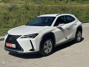 Белый Лексус UX 250h 2021 в Вильнюс, объемом двигателя 1.99 л и пробегом 171 тыс. км за 19950 €, фото  на AUTOMOTO.COM.LV