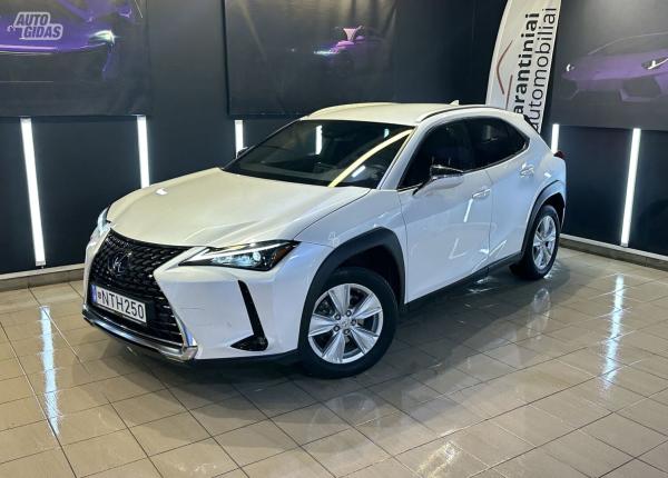Balts Lexus UX 250h 2022 Avižieniai, ar dzinēja tilpumu 2.00 L un nobraukumu 62 tūkst. km par 27250 €, foto 2 vietnē AUTOMOTO.COM.LV