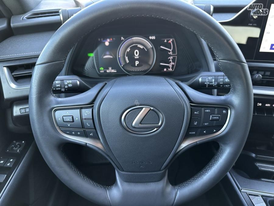 Balts Lexus UX 250h 2022 Avižieniai, ar dzinēja tilpumu 2.00 L un nobraukumu 62 tūkst. km par 27250 €, foto 8 vietnē AUTOMOTO.COM.LV