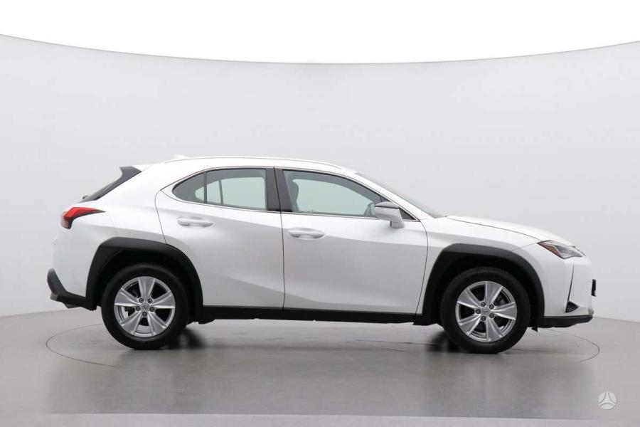 Balts Lexus UX 250h 2022 Viļņa, ar dzinēja tilpumu 1.99 L un nobraukumu 44 tūkst. km par 26900 €, foto 17 vietnē AUTOMOTO.COM.LV