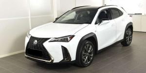 Белый Лексус UX 250h 2022 в Вильнюс, объемом двигателя 1.99 л и пробегом 44 тыс. км за 30500 €, фото  на AUTOMOTO.COM.LV