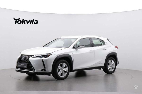 White Lexus UX 250h 2022 in Vilnius, with an engine capacity of 1.99 L and mileage of 44 thousand km for 25900 €, photo 1 on AUTOMOTO.COM.LV