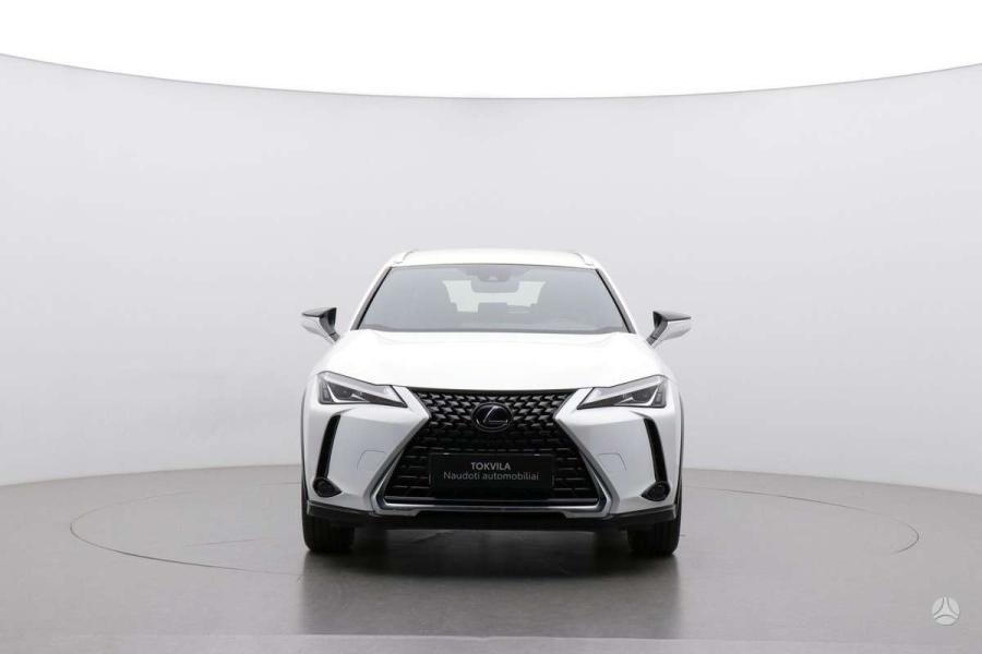Balts Lexus UX 250h 2022 Viļņa, ar dzinēja tilpumu 1.99 L un nobraukumu 44 tūkst. km par 25900 €, foto 6 vietnē AUTOMOTO.COM.LV