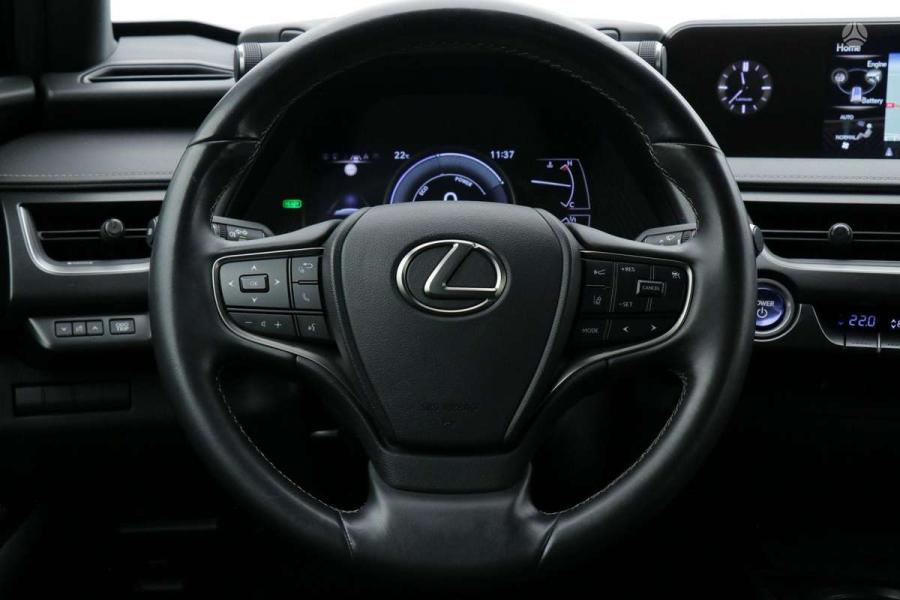 Balts Lexus UX 250h 2022 Viļņa, ar dzinēja tilpumu 1.99 L un nobraukumu 44 tūkst. km par 25900 €, foto 13 vietnē AUTOMOTO.COM.LV