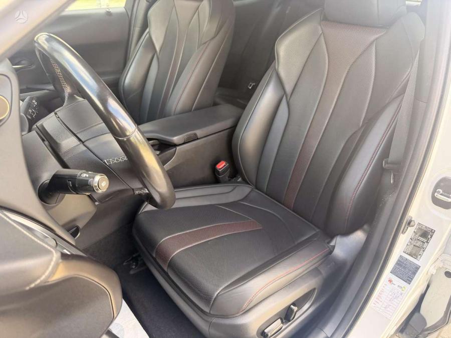 Balts Lexus UX 250h 2022 Viļņa, ar dzinēja tilpumu 1.99 L un nobraukumu 53 tūkst. km par 26500 €, foto 20 vietnē AUTOMOTO.COM.LV