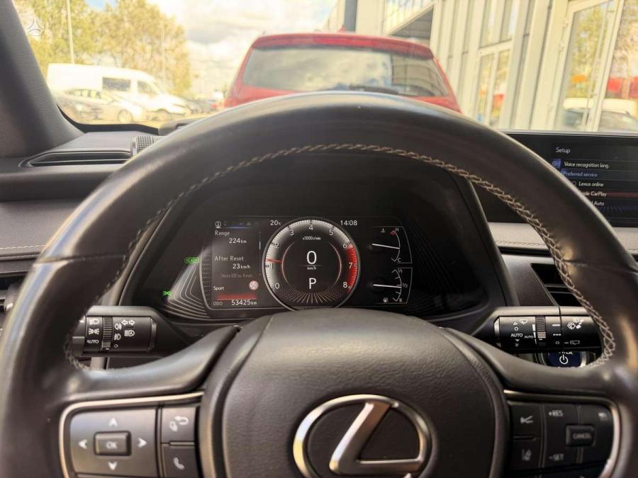 Balts Lexus UX 250h 2022 Viļņa, ar dzinēja tilpumu 1.99 L un nobraukumu 53 tūkst. km par 26500 €, foto 37 vietnē AUTOMOTO.COM.LV