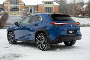 Zils Lexus UX 300e 2022 Viļņa, ar dzinēja tilpumu 0.00 L un nobraukumu 26 tūkst. km par 22900 €, foto 3 vietnē AUTOMOTO.COM.LV
